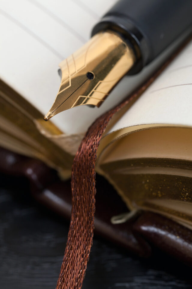 Best Journals for Fountain Pens: Top Notebooks in 2025